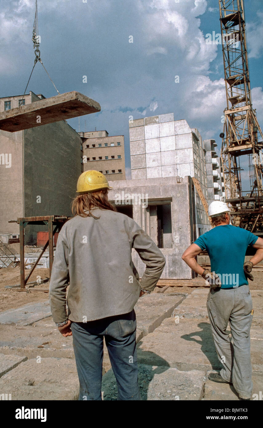 BERLIN, Germany - Construction Workers on Site Near Brandenburg Gate ...
