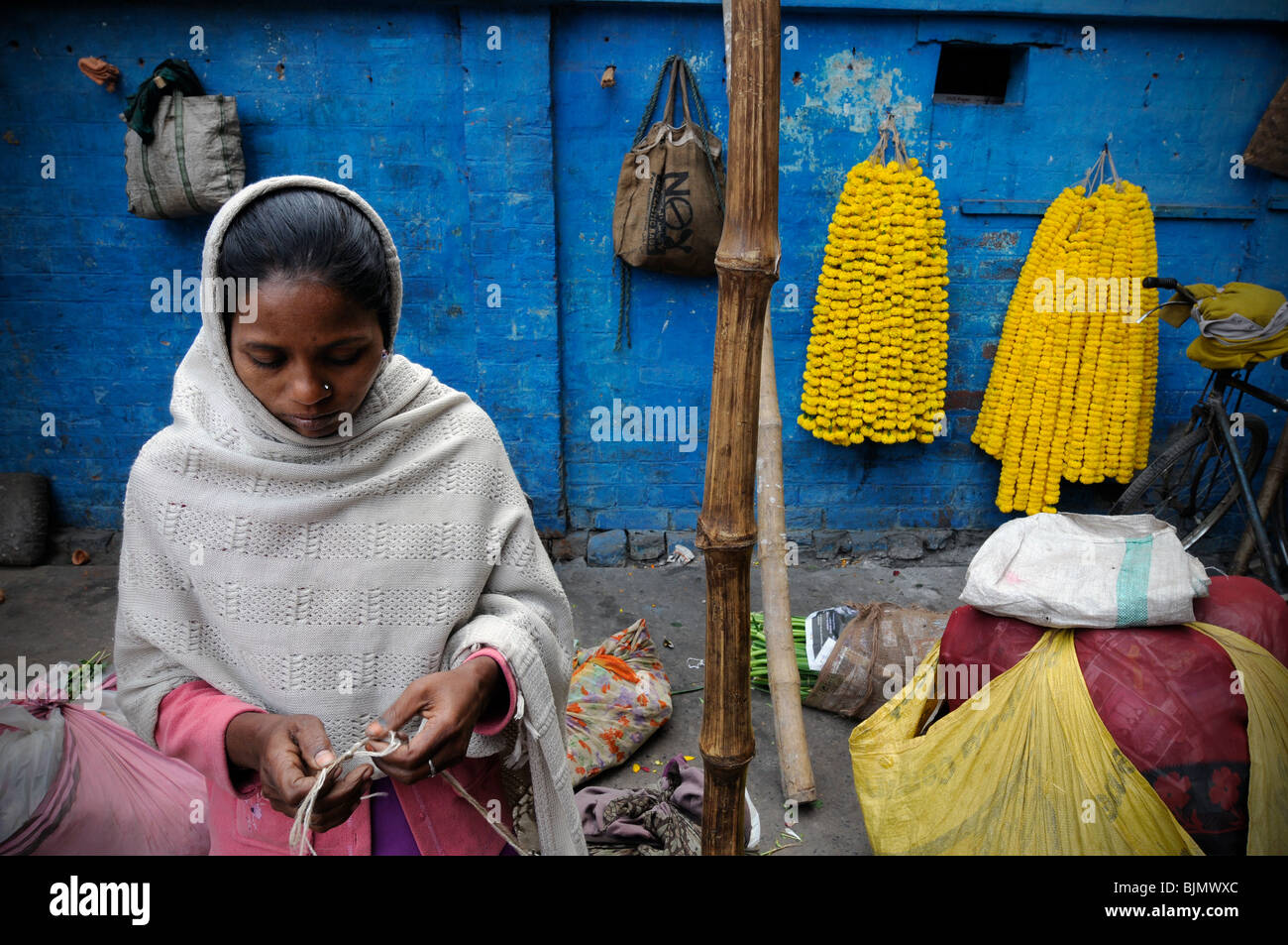 Woman in Calcutta, India Stock Photo - Alamy