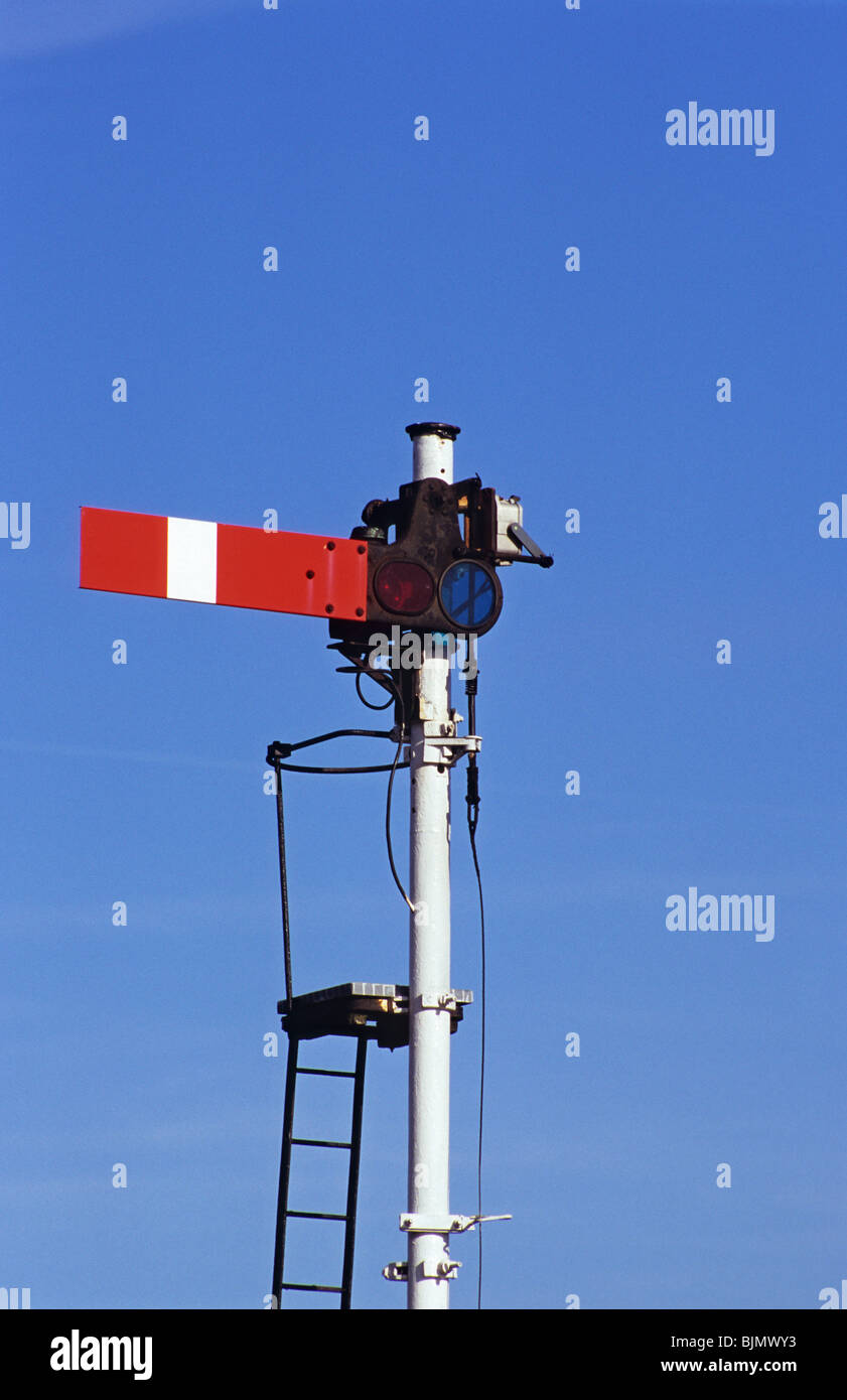 Railway semaphore signal, Boston, Lincolnshire, UK Stock Photo - Alamy