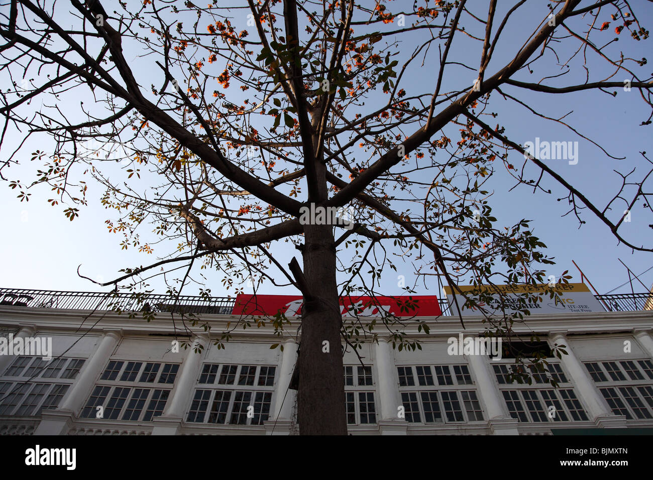 Connaught Place Market Bazaar Office Shop Complex Building Central New ...