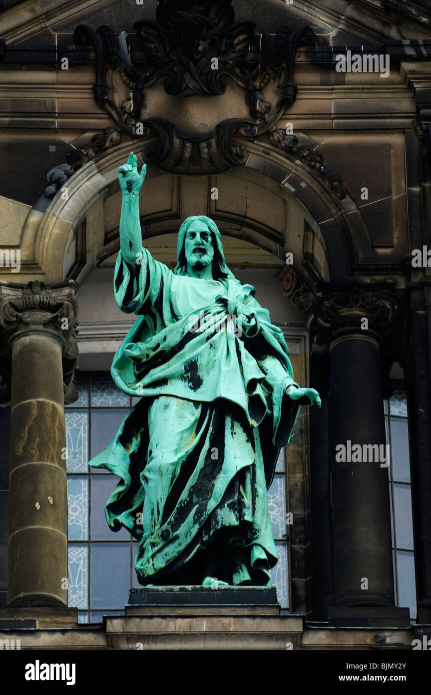 Germany jesus statue jesus sculpture hi-res stock photography and ...