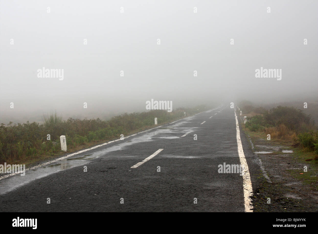 Disappearing Road Stock Photos & Disappearing Road Stock Images - Alamy