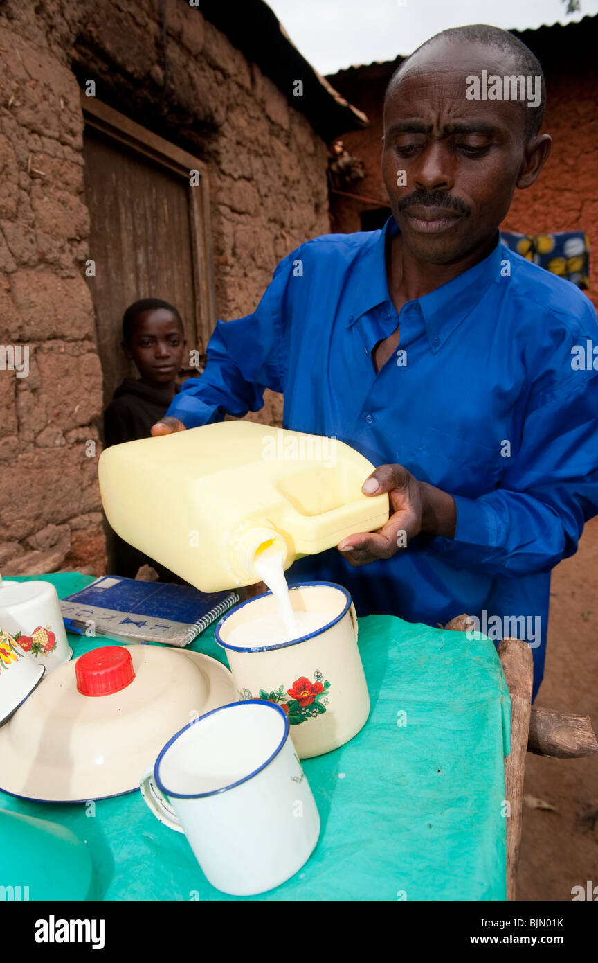 Farmer Milk Containers Stock Photos & Farmer Milk Containers Stock ...