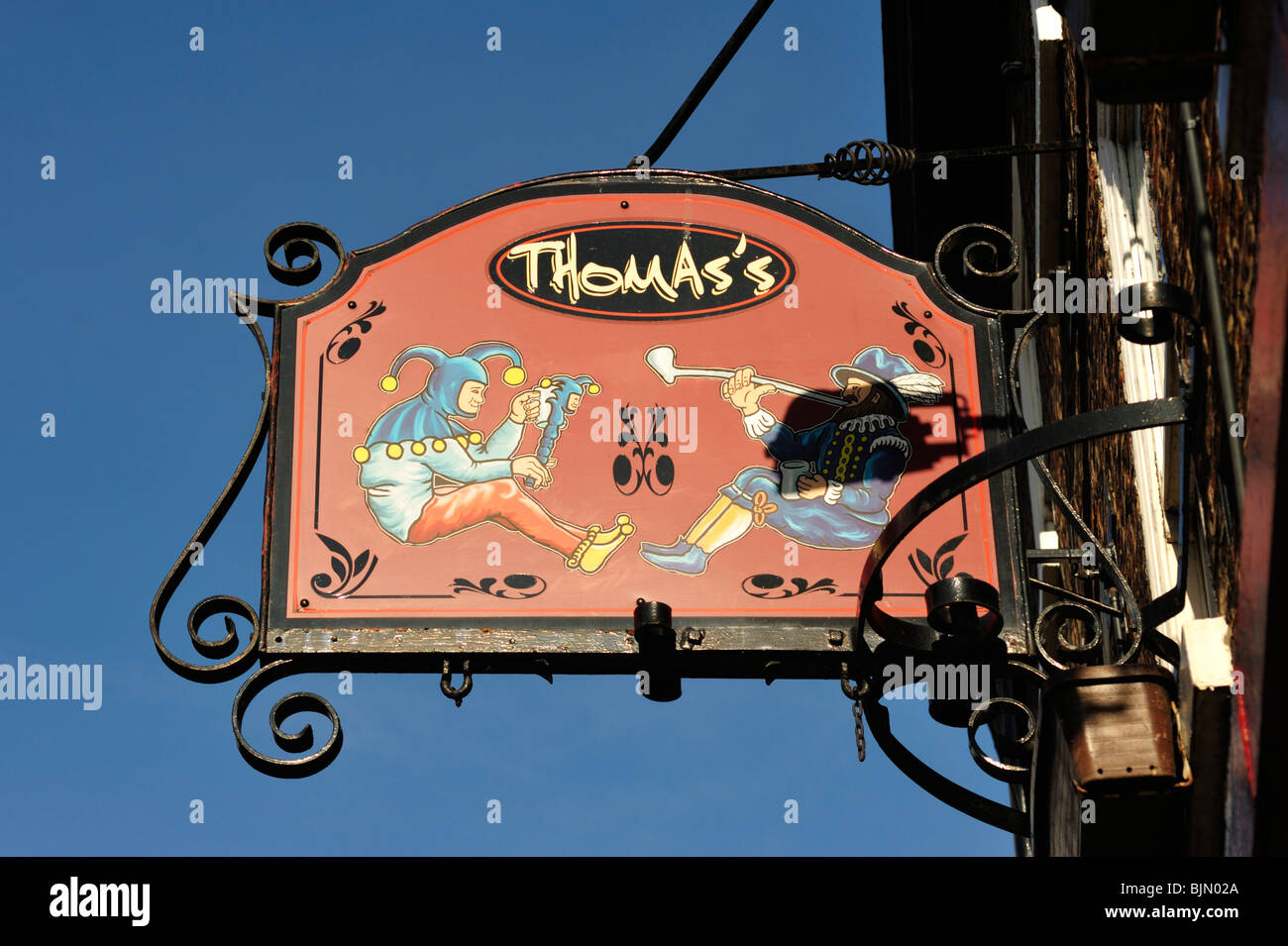 YORK, UK - MARCH 13, 2010: Pub Sign outside Thomas's of York pub in the ...