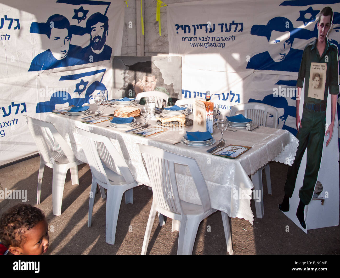 Protest Watch For Release of Gilad Shalit Opposite PM Residence in ...