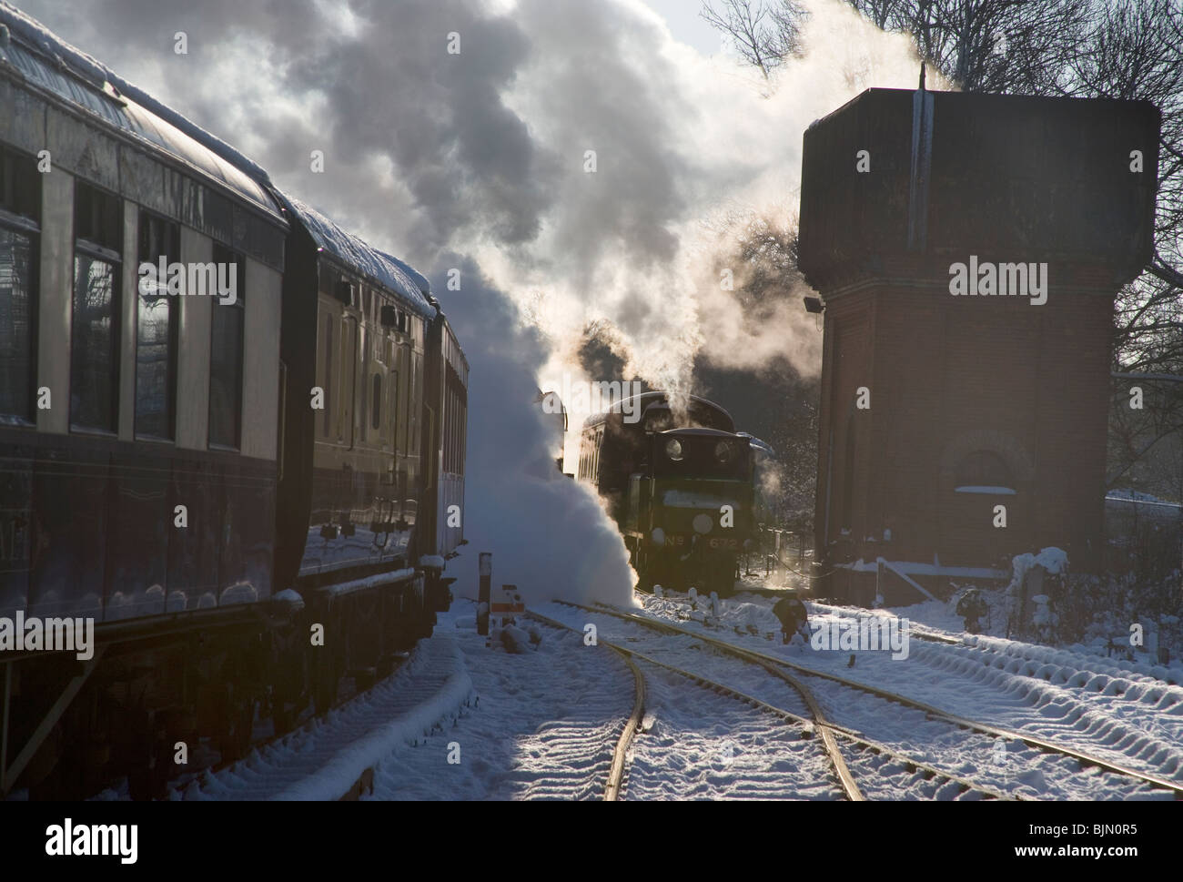 English steam trains in the snow hi-res stock photography and images ...