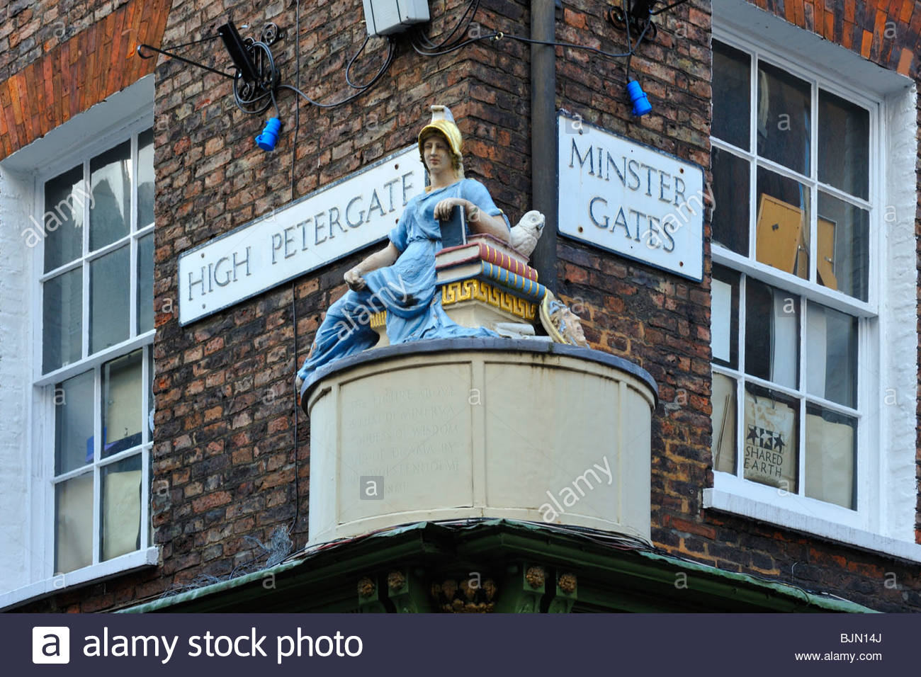 Goddess Minerva Statue High Resolution Stock Photography and Images - Alamy