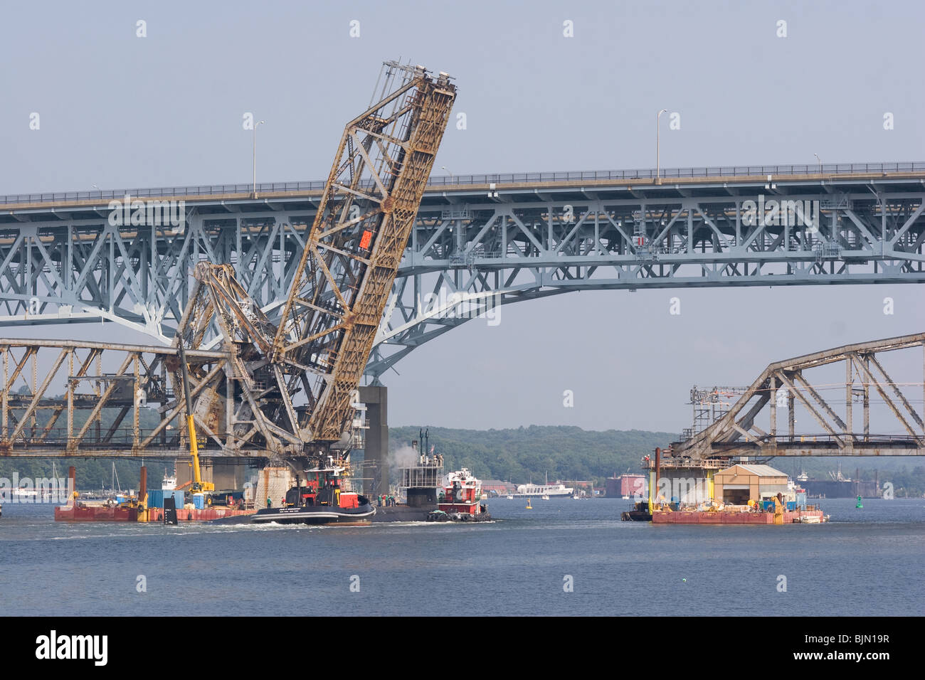 A US Navy Virginia class fast attack submarine passes through Amtrak's ...
