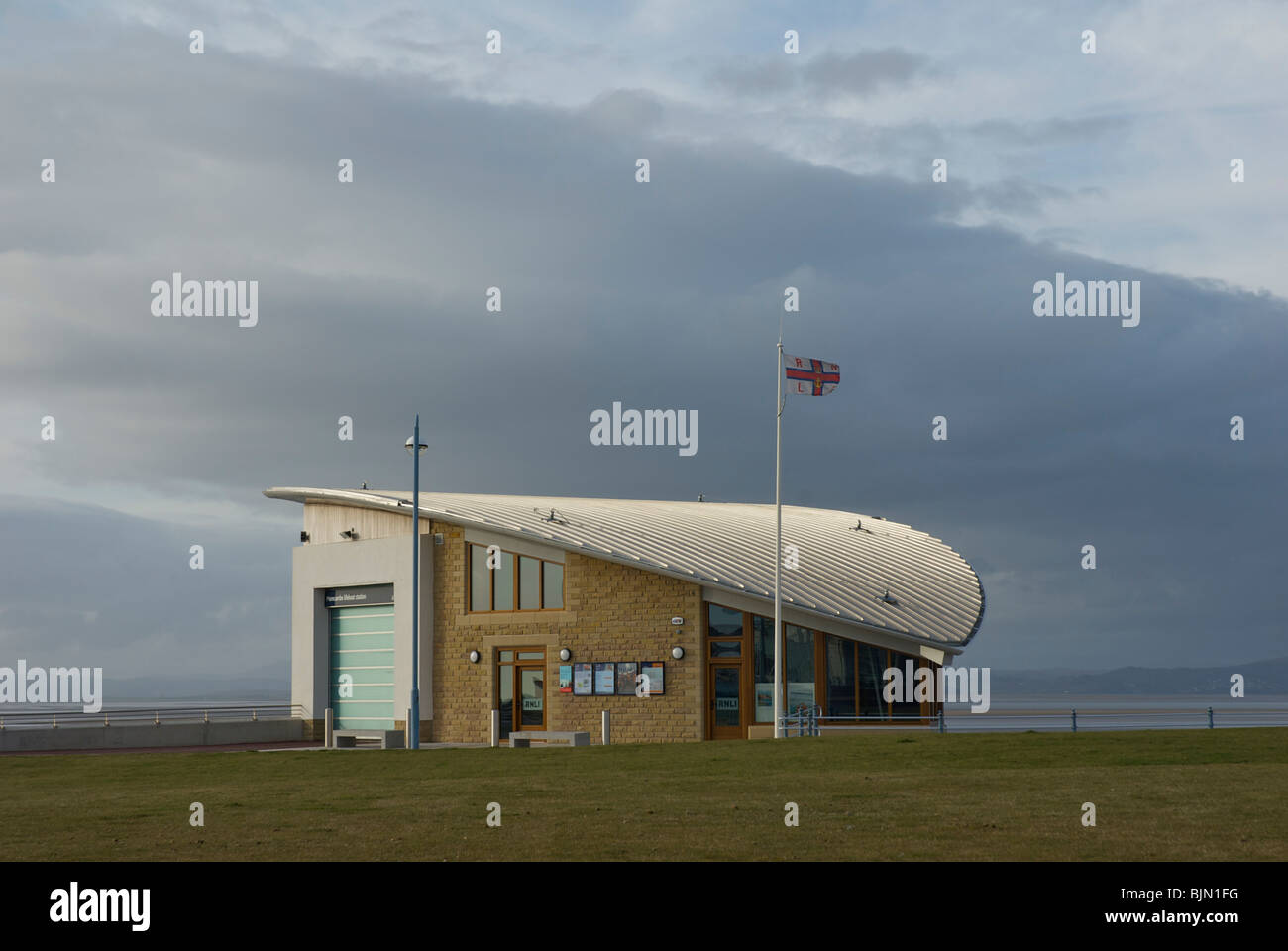 Morecambe promenade station hi-res stock photography and images - Alamy