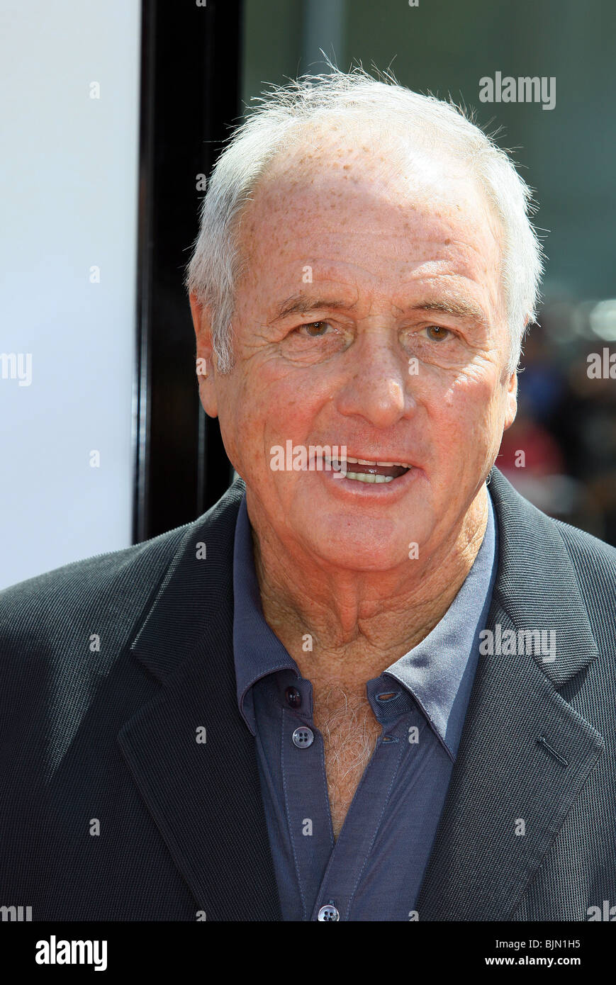 JERRY WEINTRAUB NANCY DREW WORLD PREMIERE GRAUMAN'S CHINESE THEATRE ...