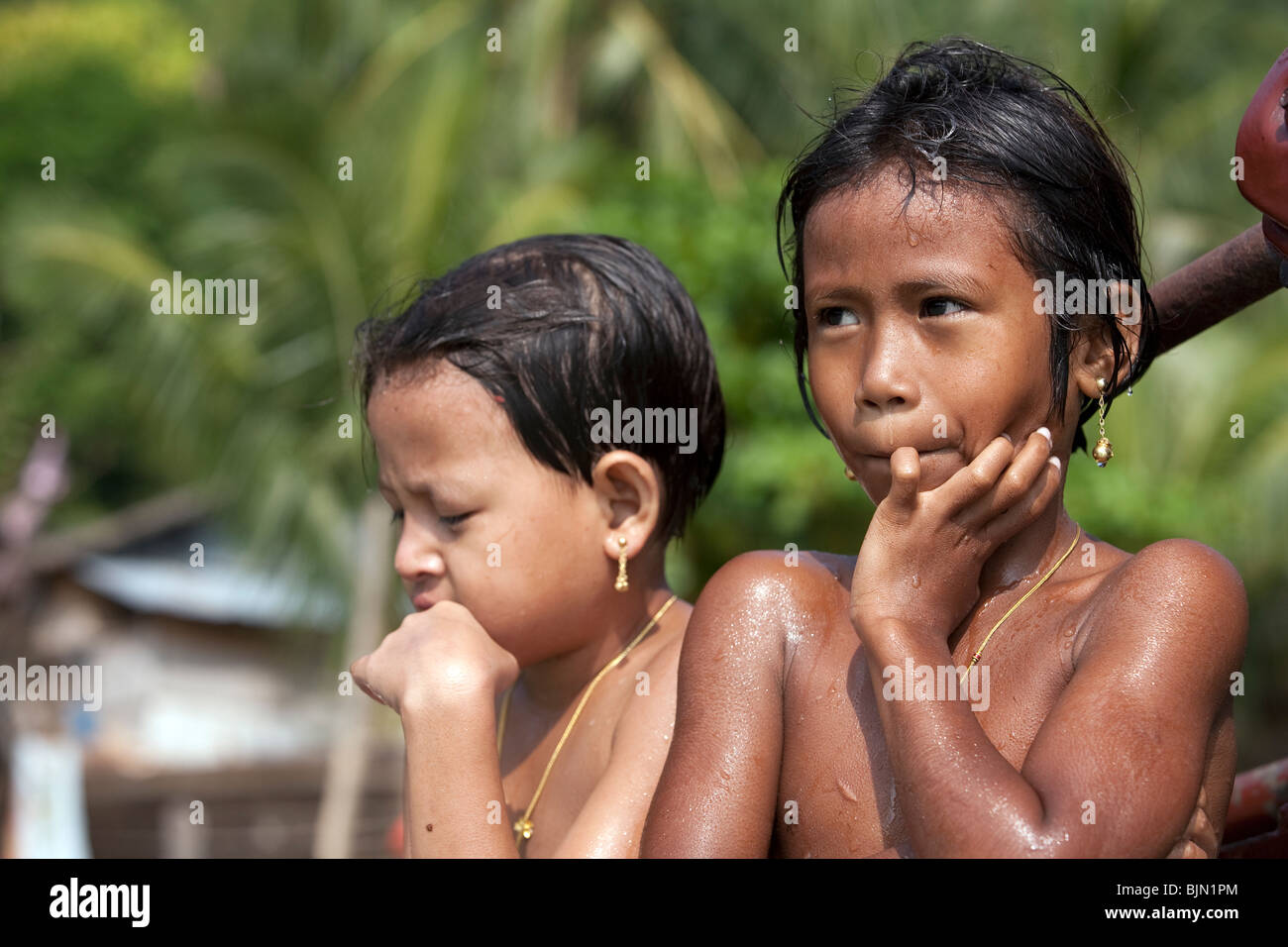 Myanmar sea-gypsies, the nomadic hunter-gatherers of South East Asia ...