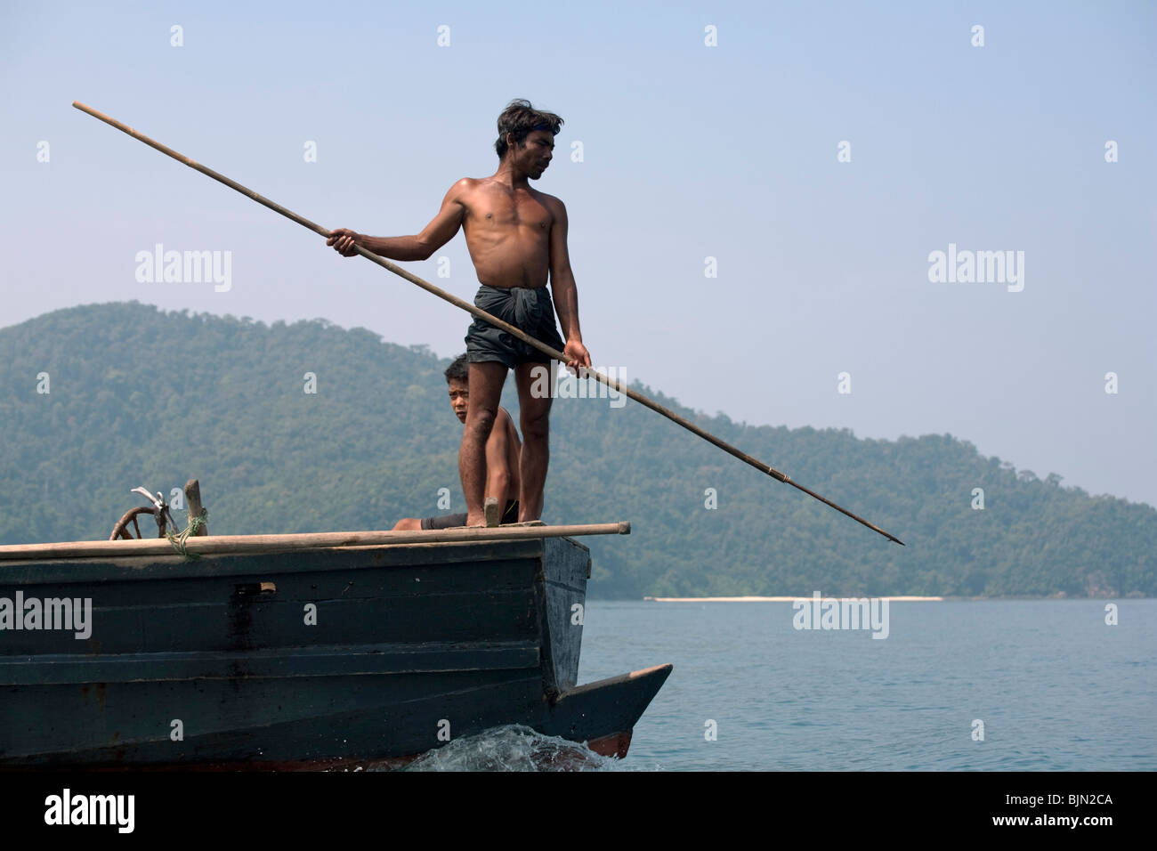 Myanmar sea-gypsies, the nomadic hunter-gatherers of South East Asia ...