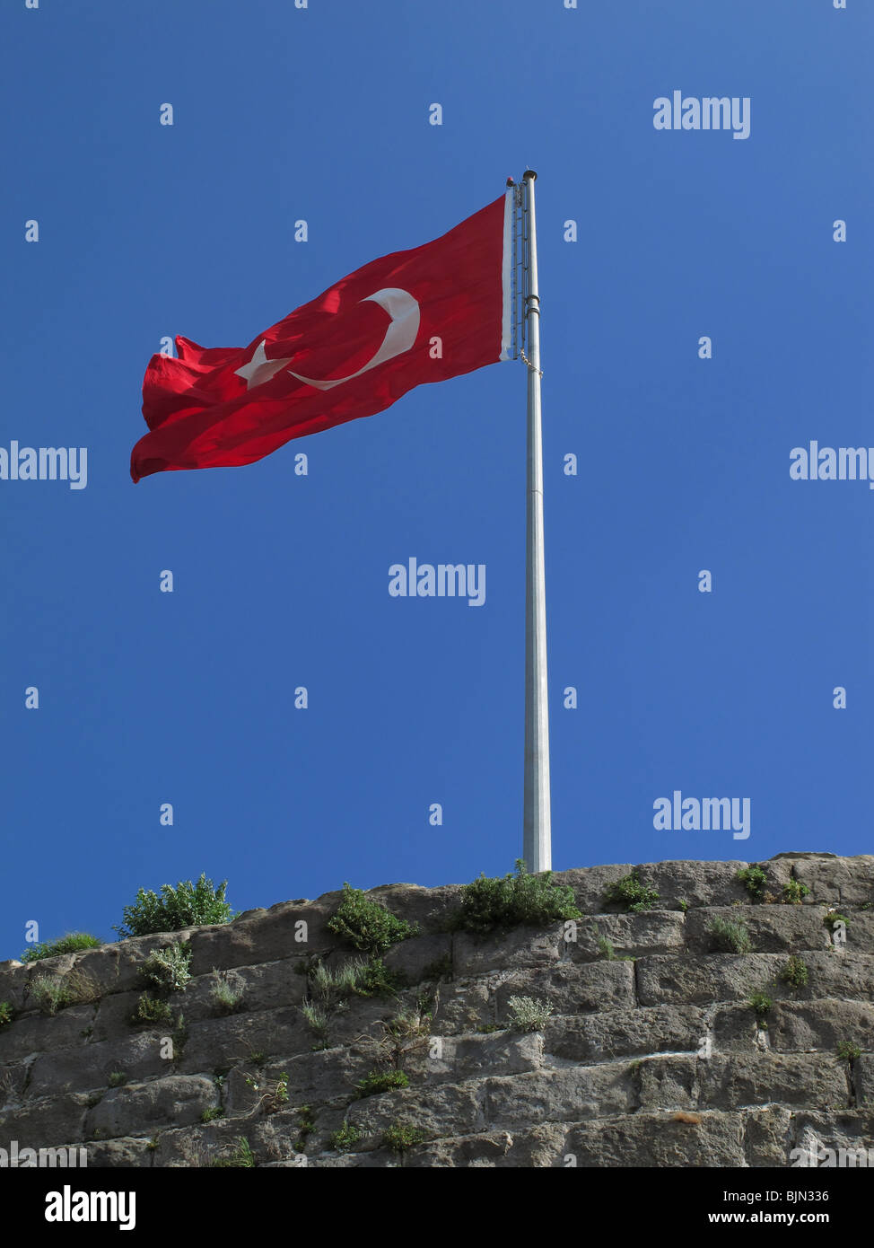The fluttering in the wind turkish flag hi-res stock photography and ...