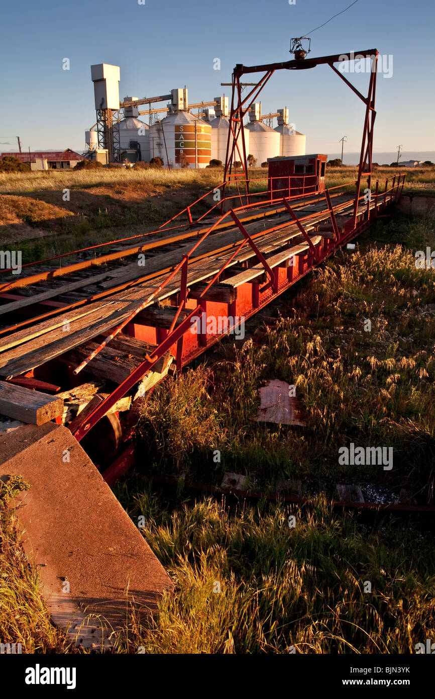 Overgrown railway track hi-res stock photography and images - Alamy
