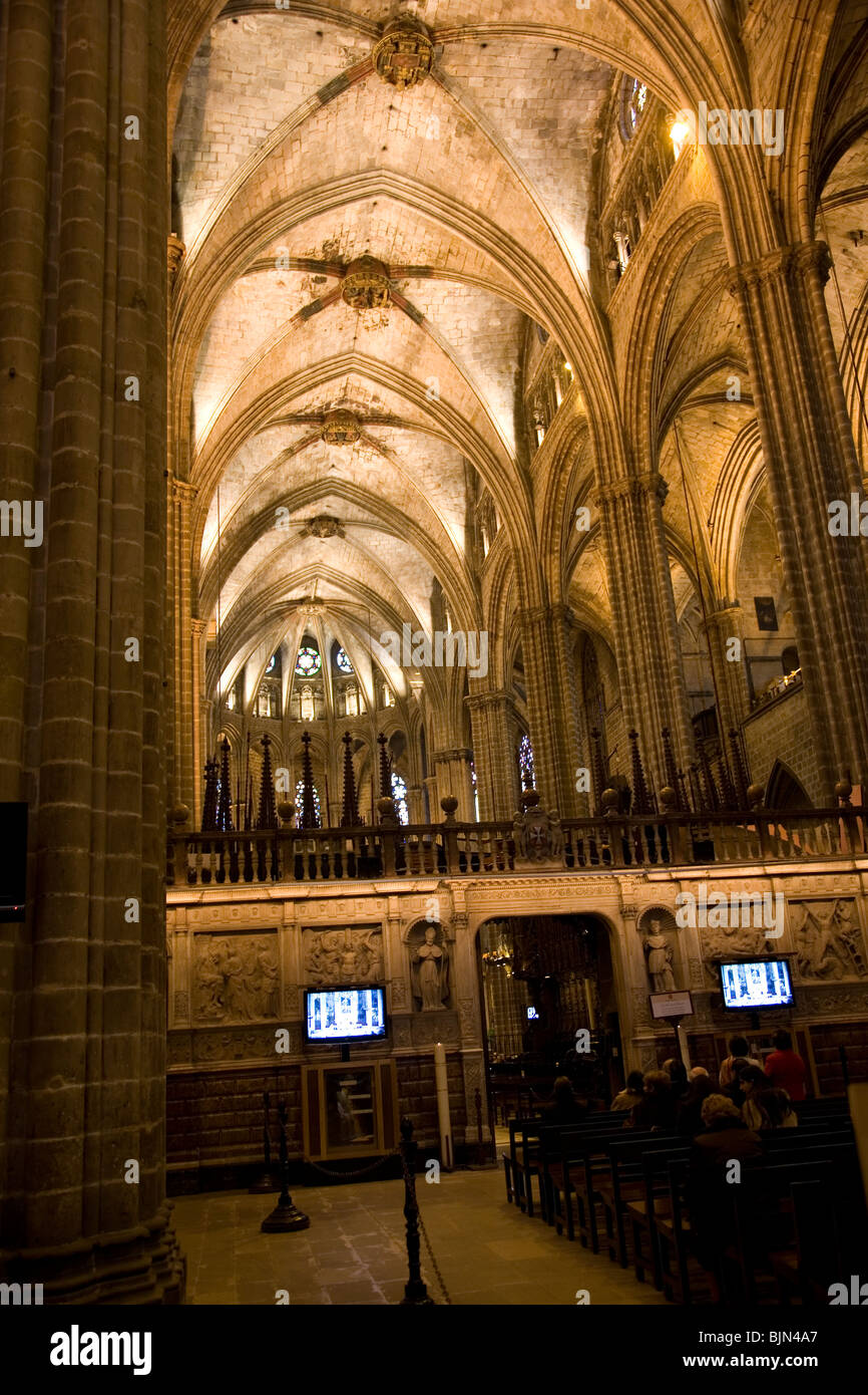 Cathedral barcelona inside view hi-res stock photography and images - Alamy