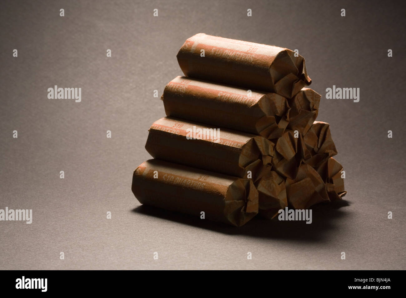 US Coins $100 in Quarters on Black Background Stock Photo - Alamy