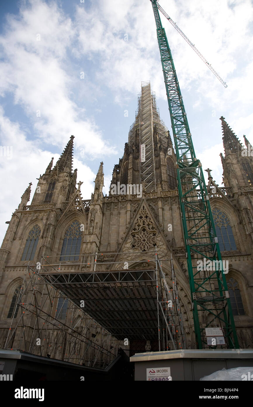 Scaffolding church spire construction hi-res stock photography and ...