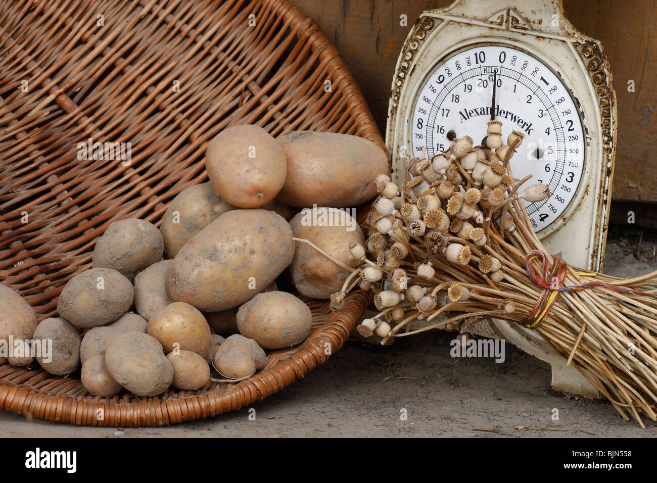 Basket scales hi-res stock photography and images - Alamy