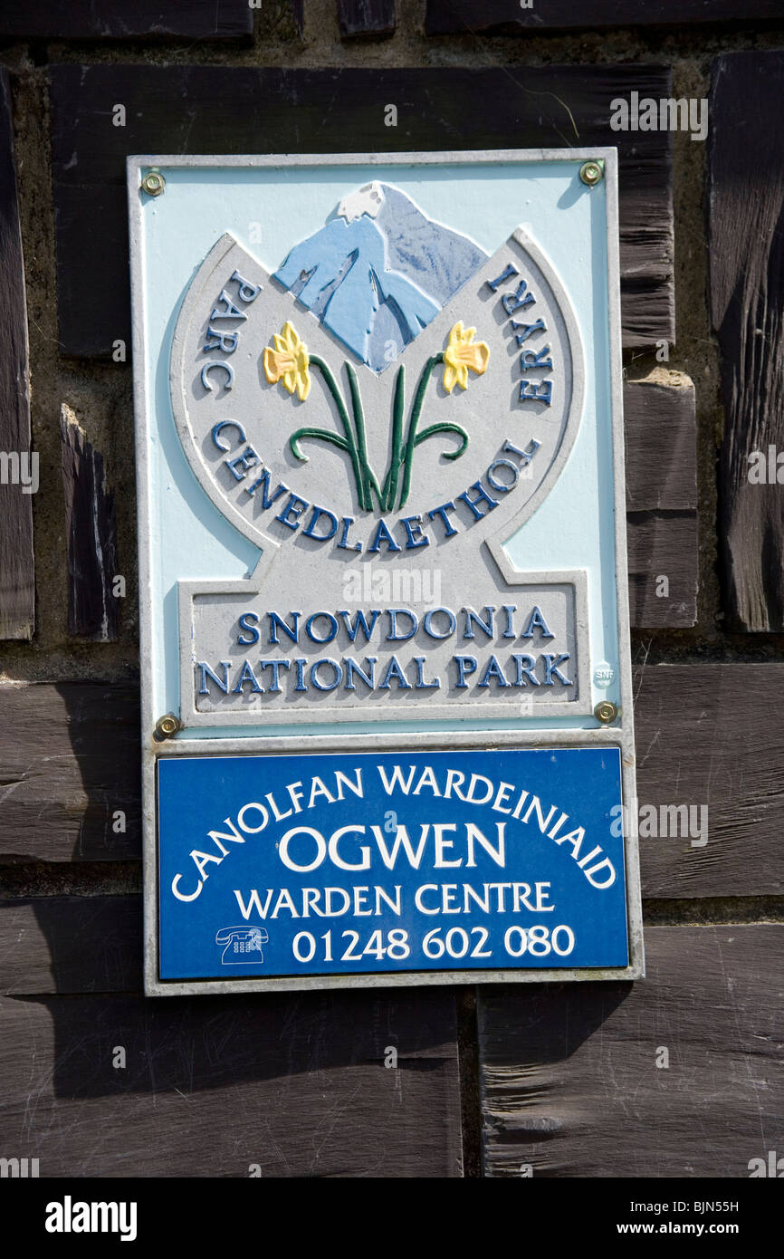 Snowdonia national park sign hi-res stock photography and images - Alamy