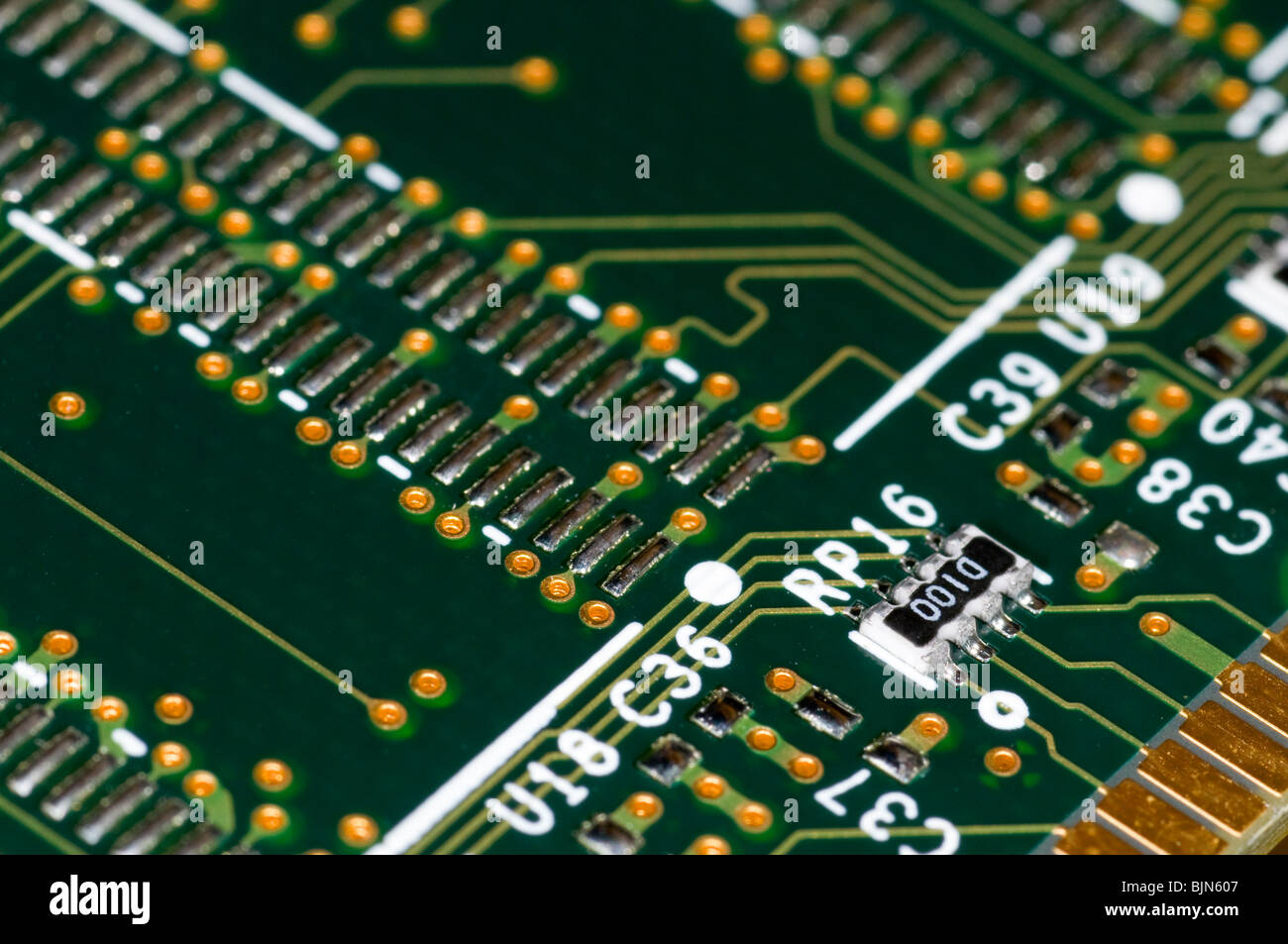 Resistors in parallel hi-res stock photography and images - Alamy