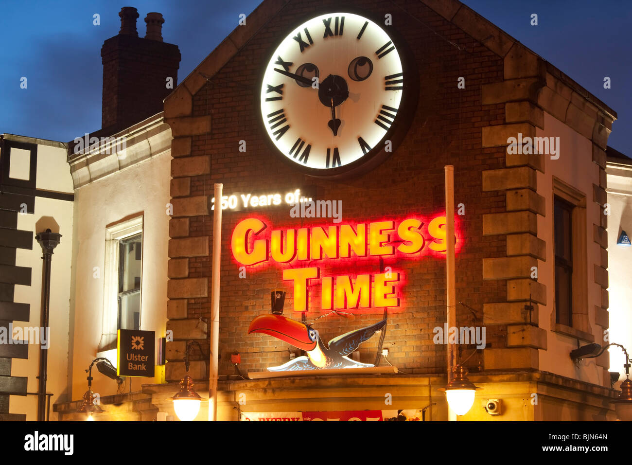 Logo guinness hi-res stock photography and images - Alamy