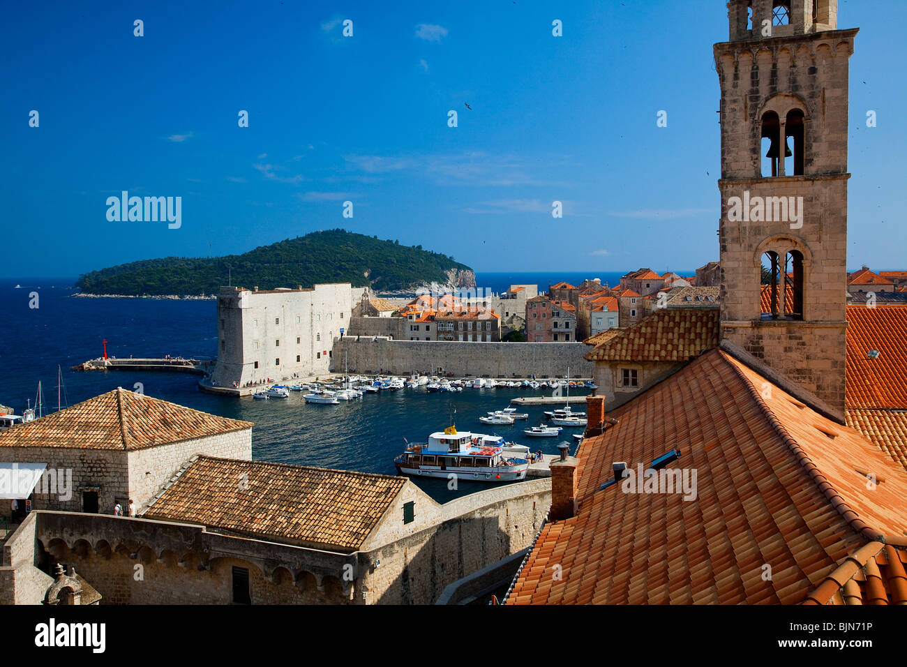 Marina in historic center hi-res stock photography and images - Alamy