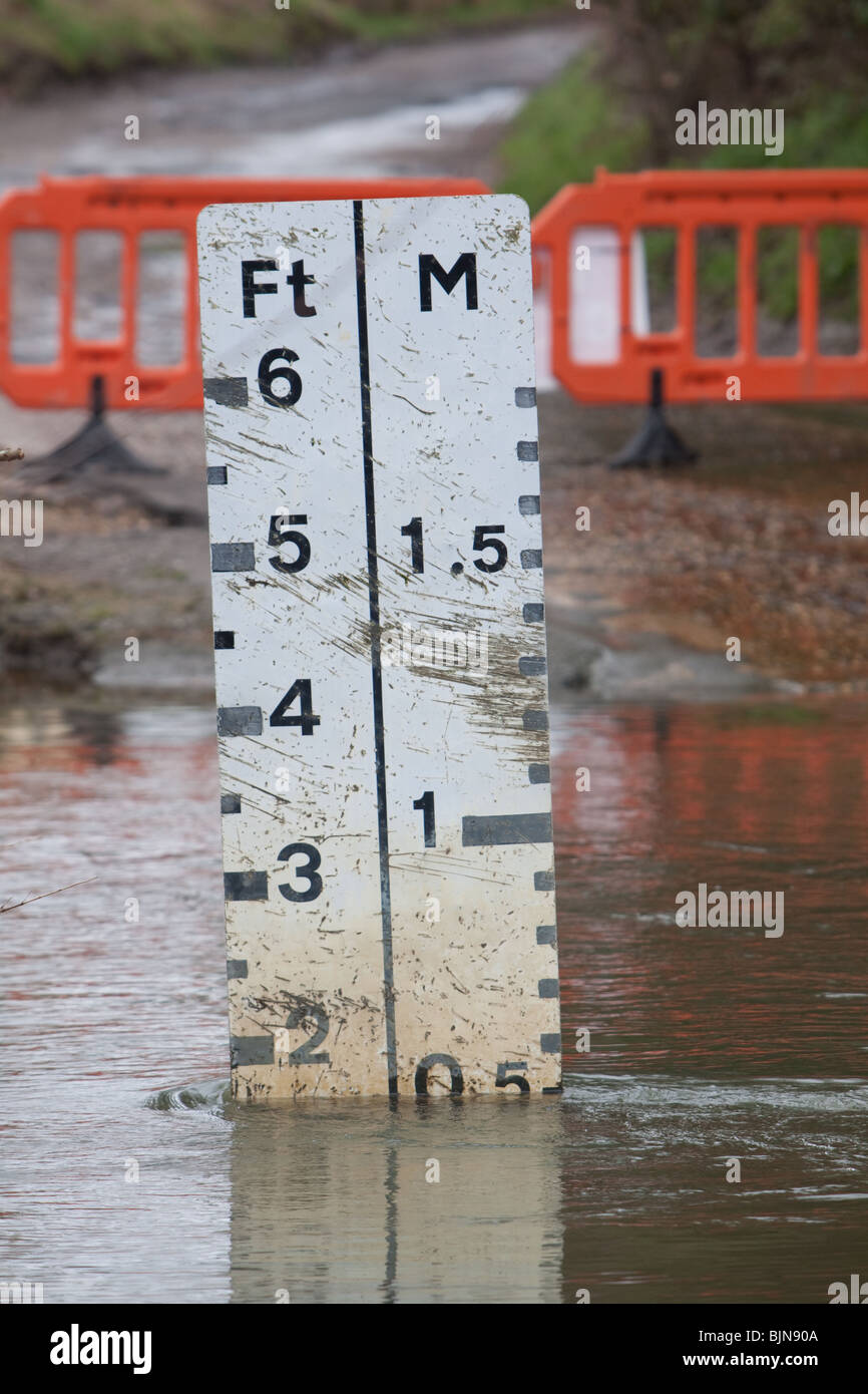 Height marker hi-res stock photography and images - Alamy