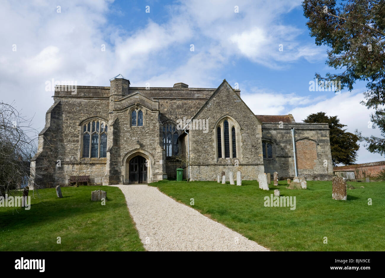 Village oxfordshire uk hi-res stock photography and images - Alamy