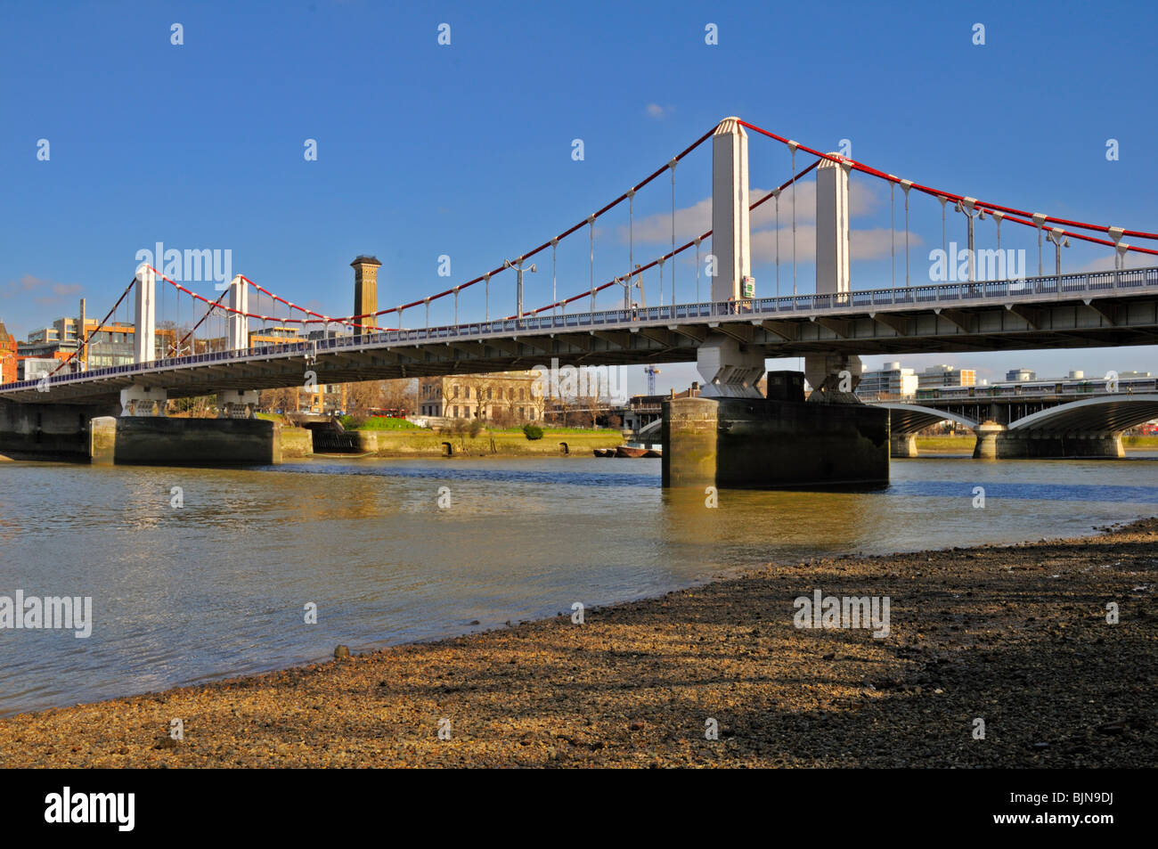 Chelsea suspension bridge hi-res stock photography and images - Alamy