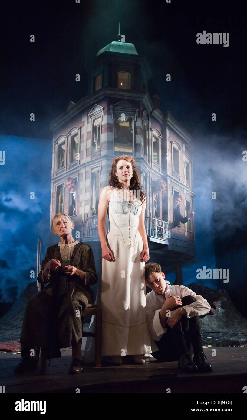 An inspector calls hi-res stock photography and images - Alamy