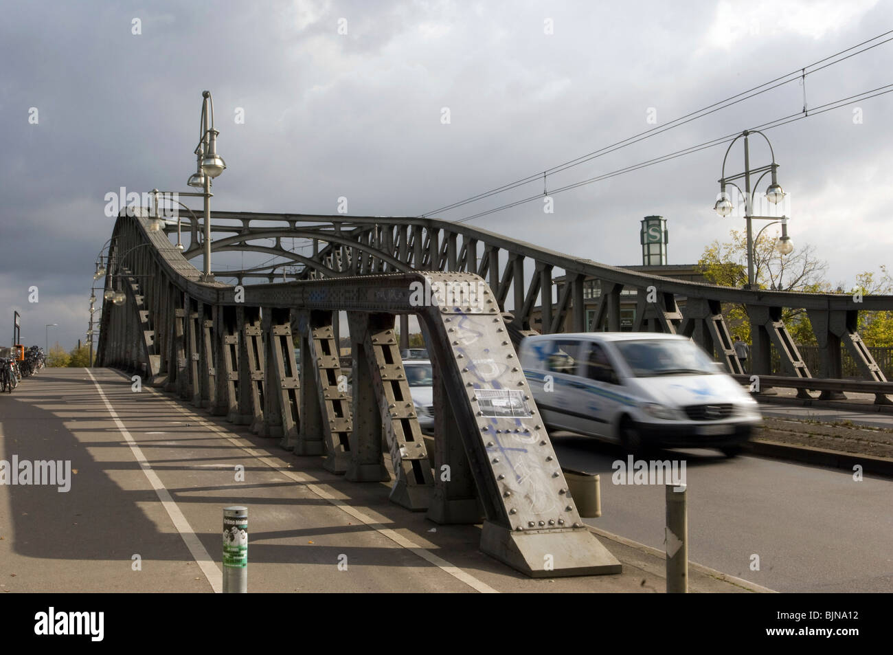 Boesebruecke- steel arch bridge, Berlin, Germany Stock Photo - Alamy