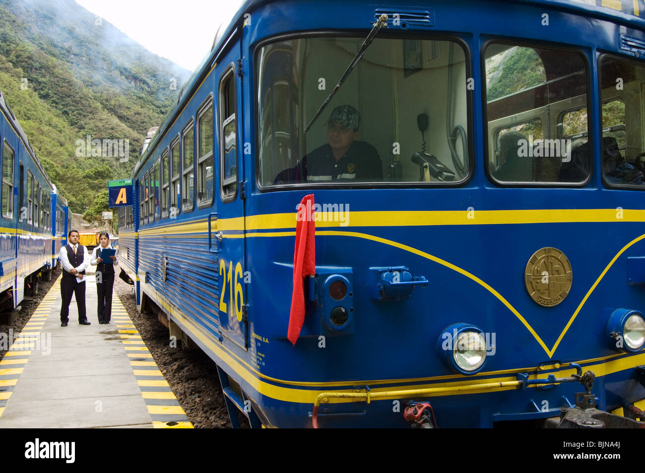 Railway station platform peru hi-res stock photography and images - Alamy