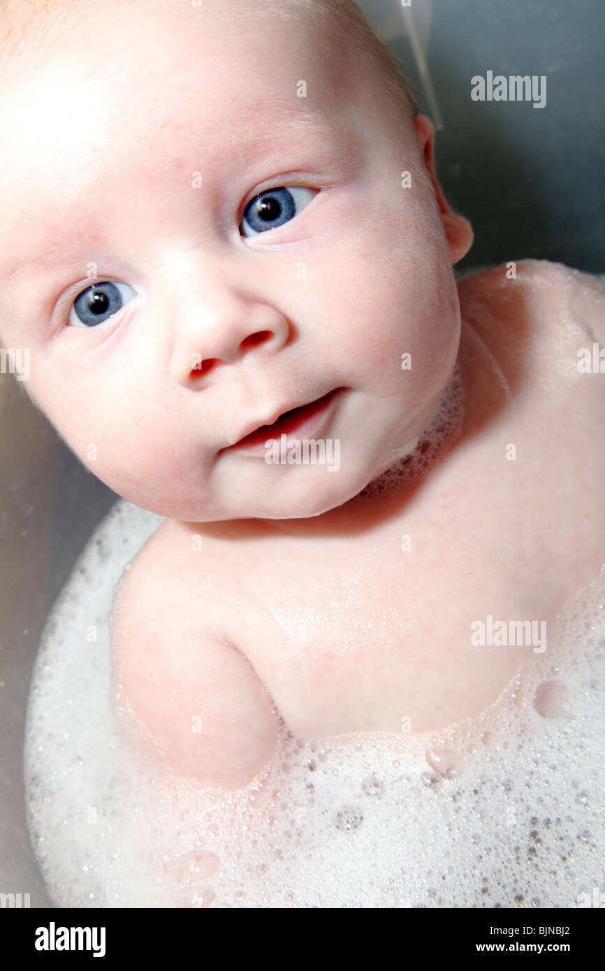 Boy having a wash hi-res stock photography and images - Alamy