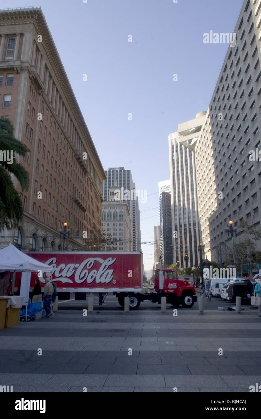 Coca cola van hi-res stock photography and images - Alamy