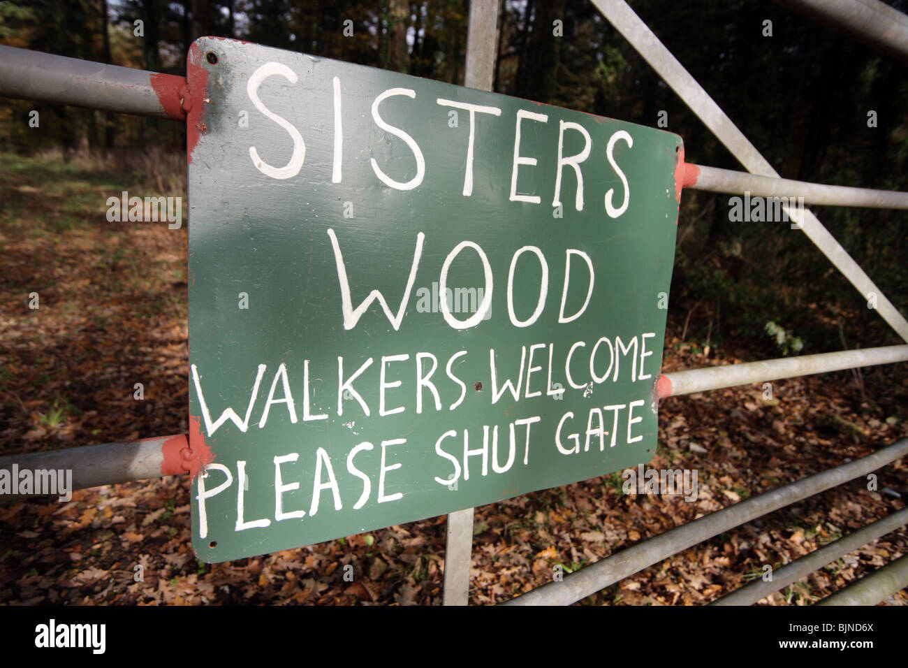 Walkers sign hi-res stock photography and images - Alamy