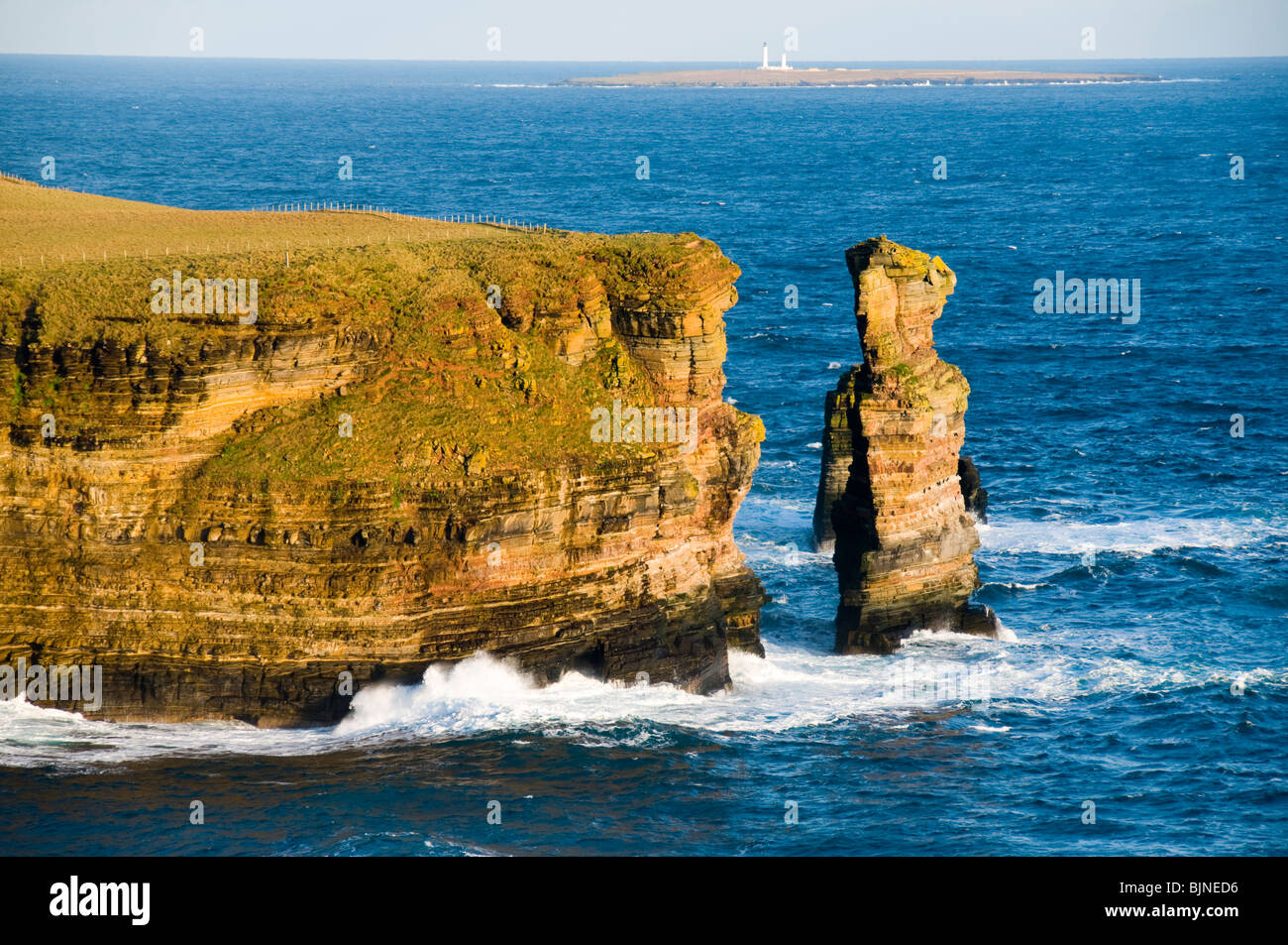 Pinnacle sea stacks hi-res stock photography and images - Alamy