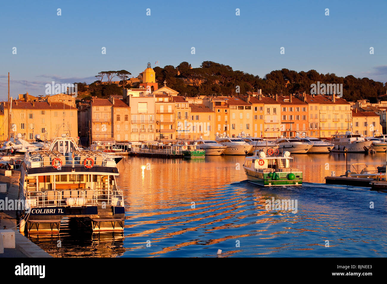 Port de saint tropez hi-res stock photography and images - Alamy