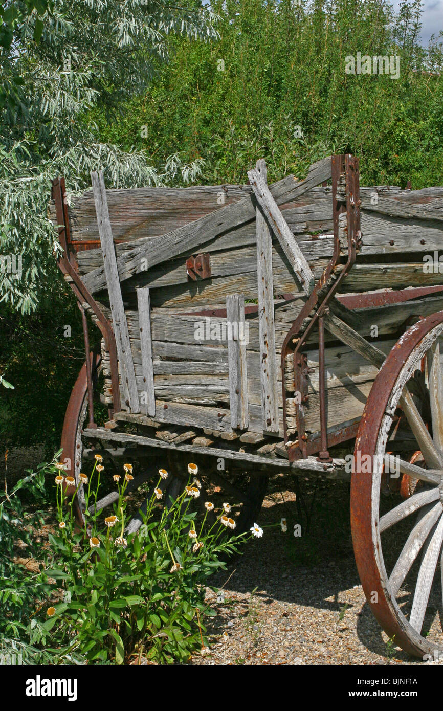 Old antique grain wagon Stock Photo - Alamy