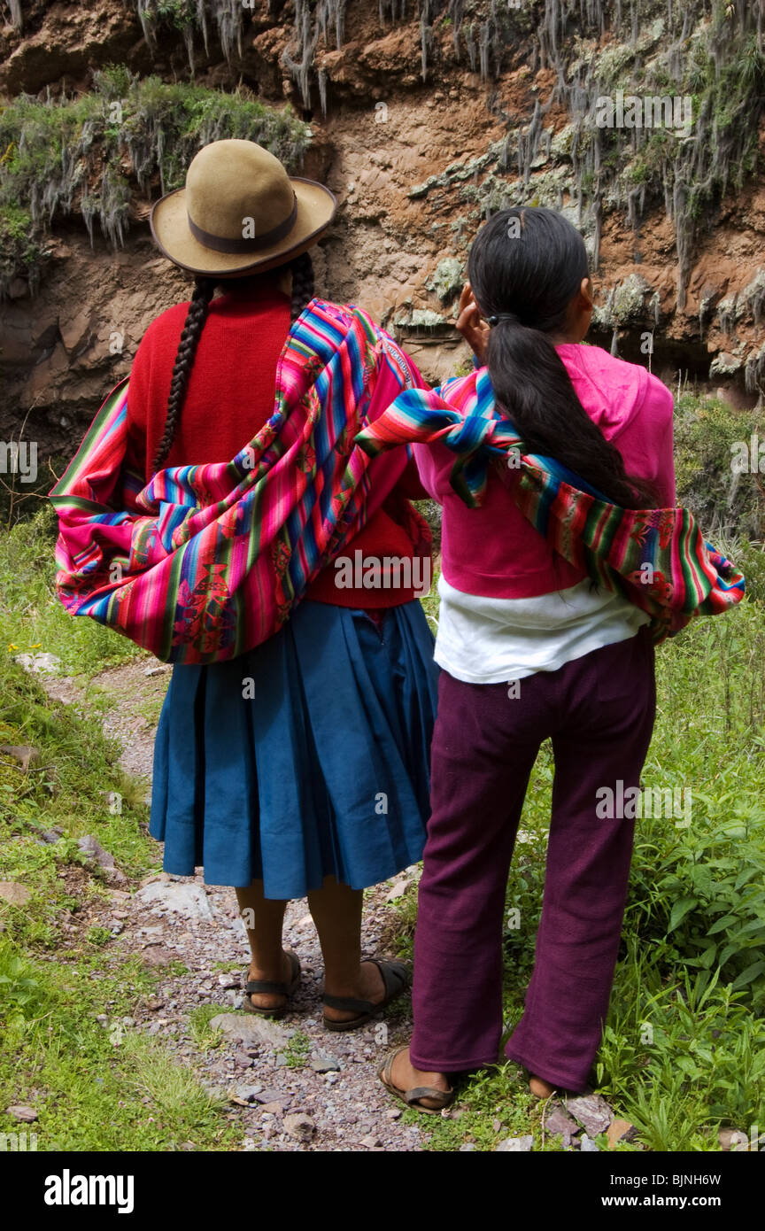 Peru peruvian burial site inca pisac hi-res stock photography and ...