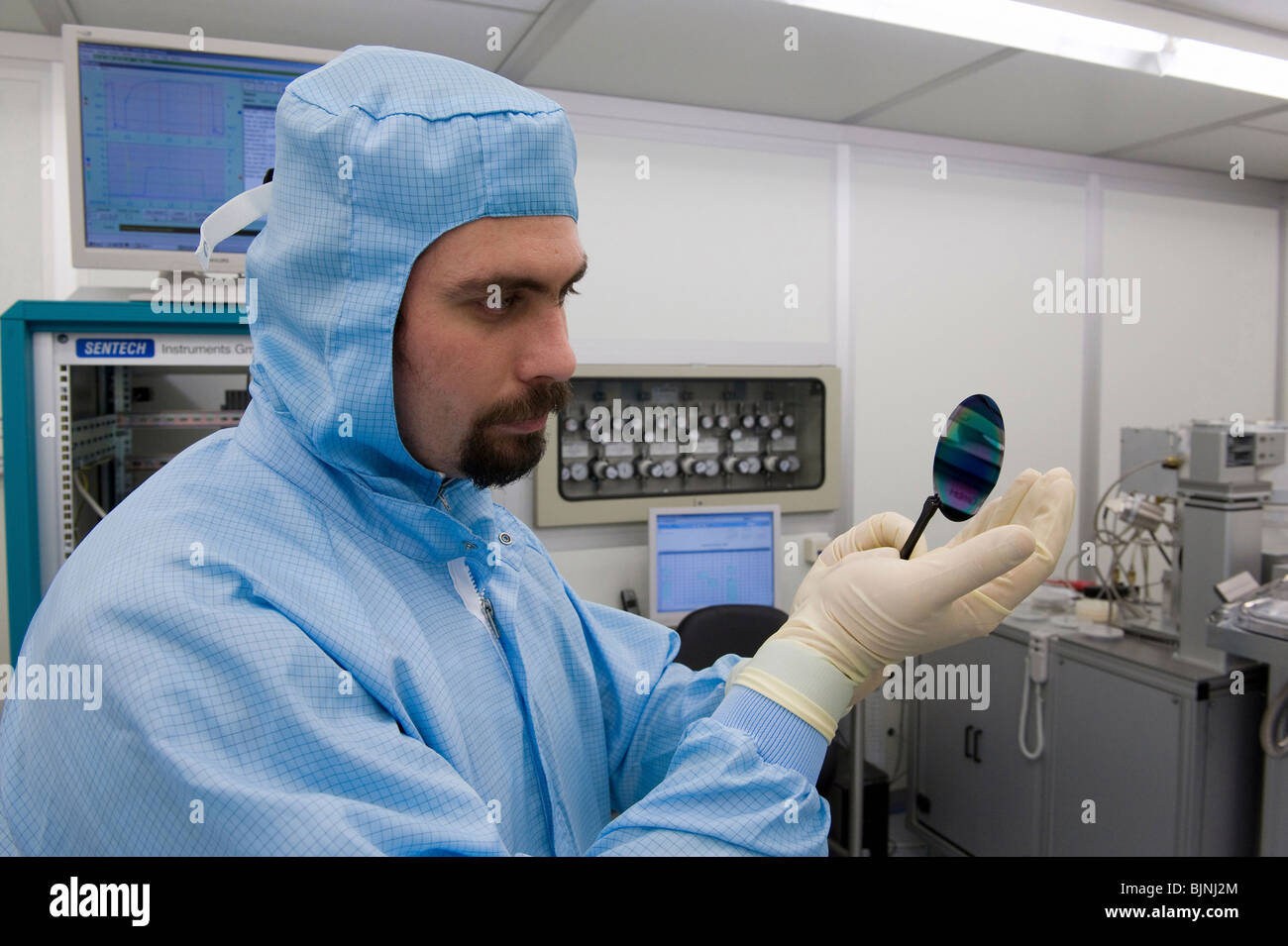 Chemistry laboratory berlin university hi-res stock photography and ...