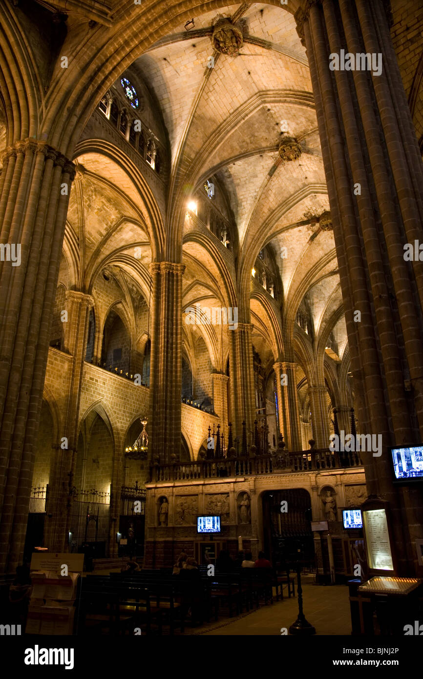 Cathedral barcelona inside view hi-res stock photography and images - Alamy