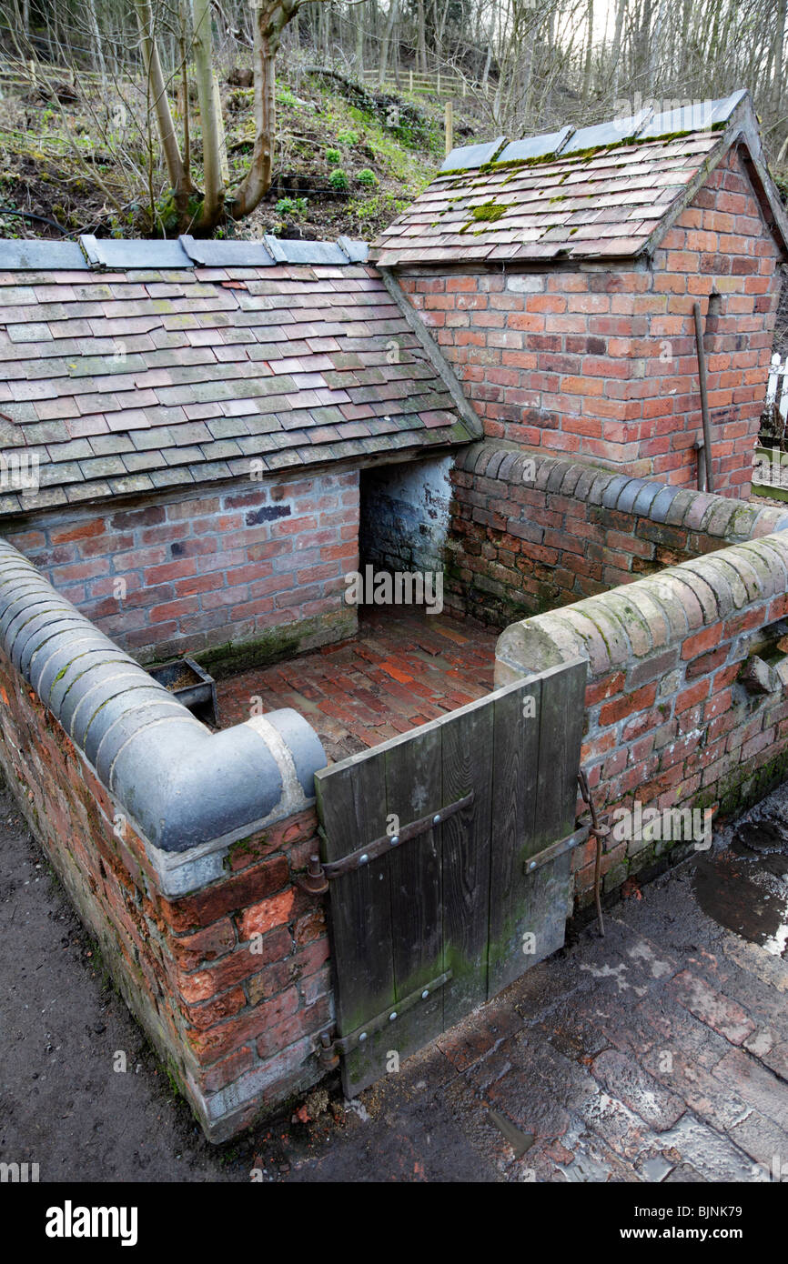 Victorian farm pig hi-res stock photography and images - Alamy