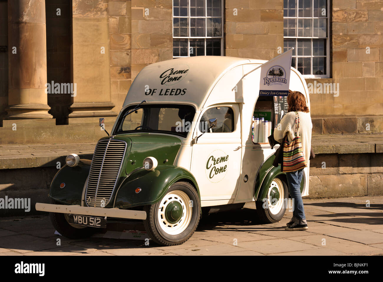 Old british van hi-res stock photography and images - Alamy