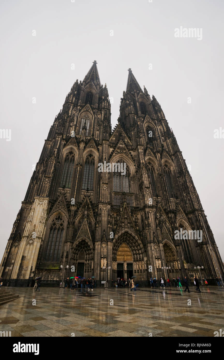 Cologne Cathedral on a rainy day Stock Photo - Alamy