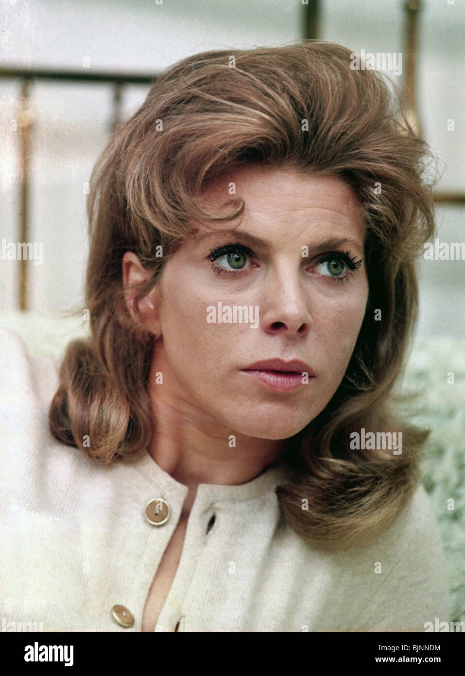 CHARLIE BUBBLES (1967) ALBERT FINNEY (DIR) 003 Stock Photo - Alamy