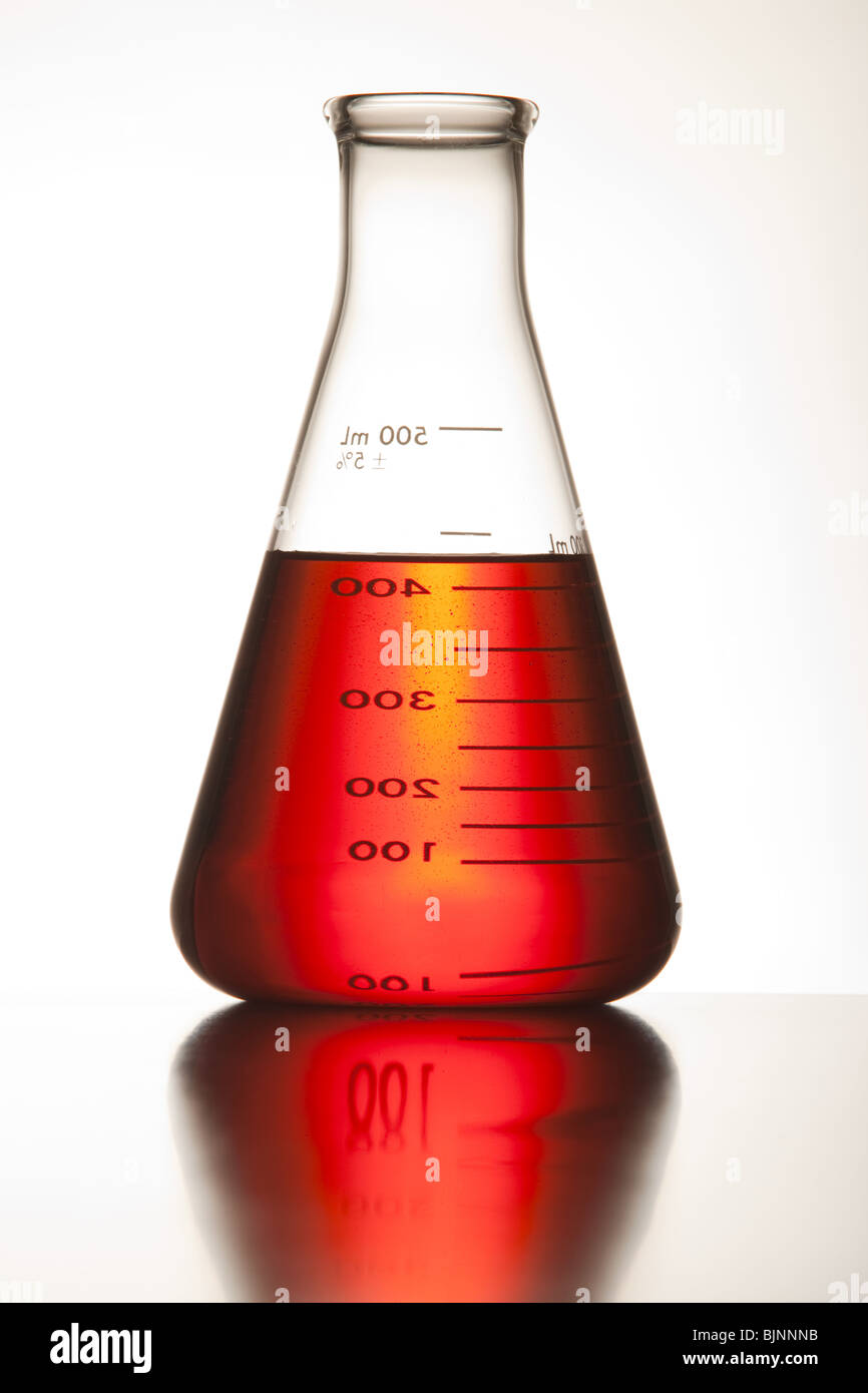 Chemical in beaker Stock Photo - Alamy
