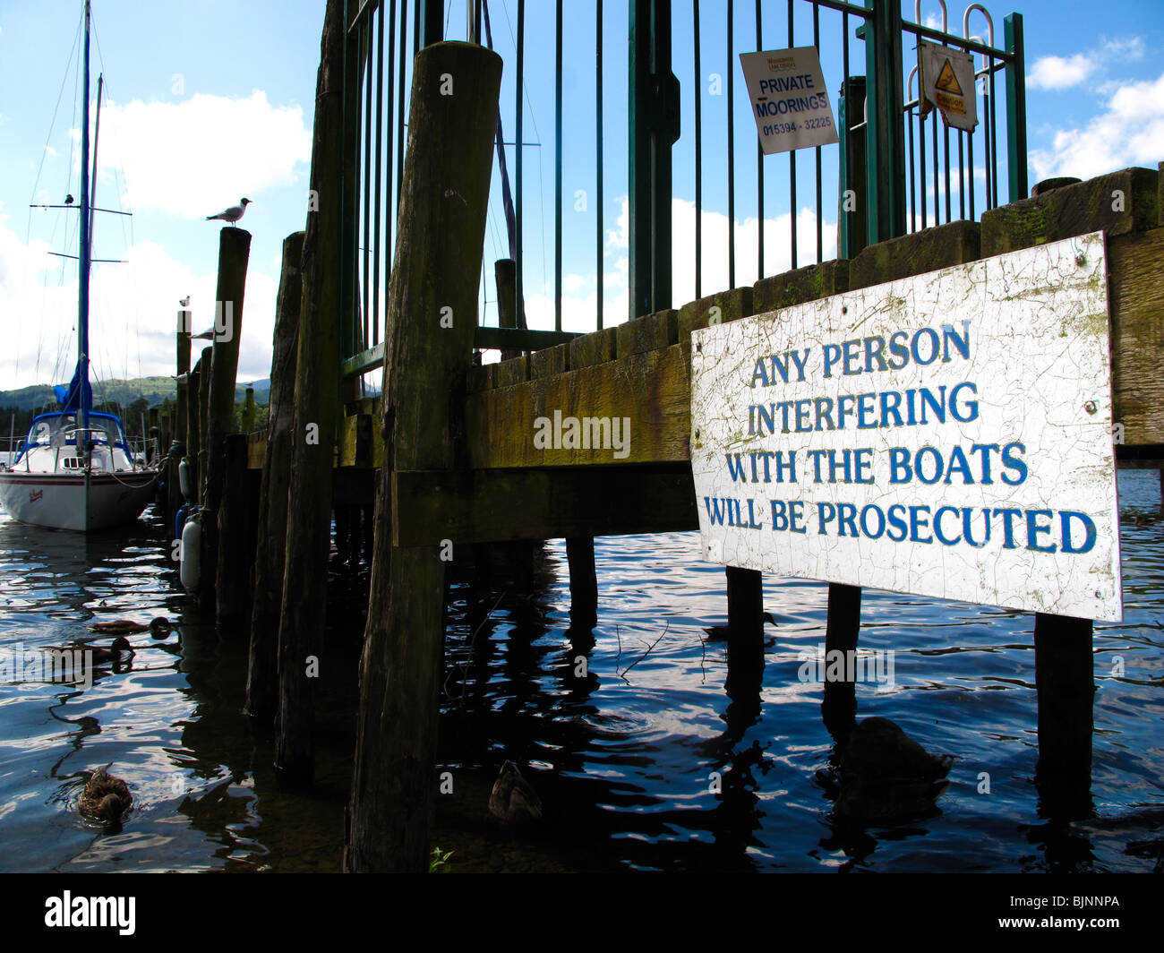 Warning sign for boats hi-res stock photography and images - Alamy