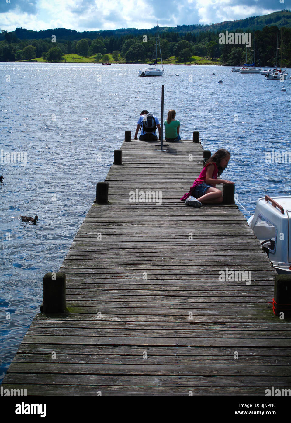 Small wooden jetty on lake Stock Photo - Alamy