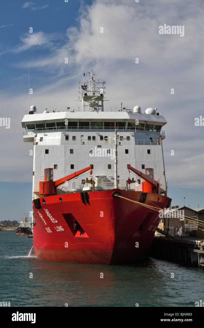 Xue long 2 ice hi-res stock photography and images - Alamy