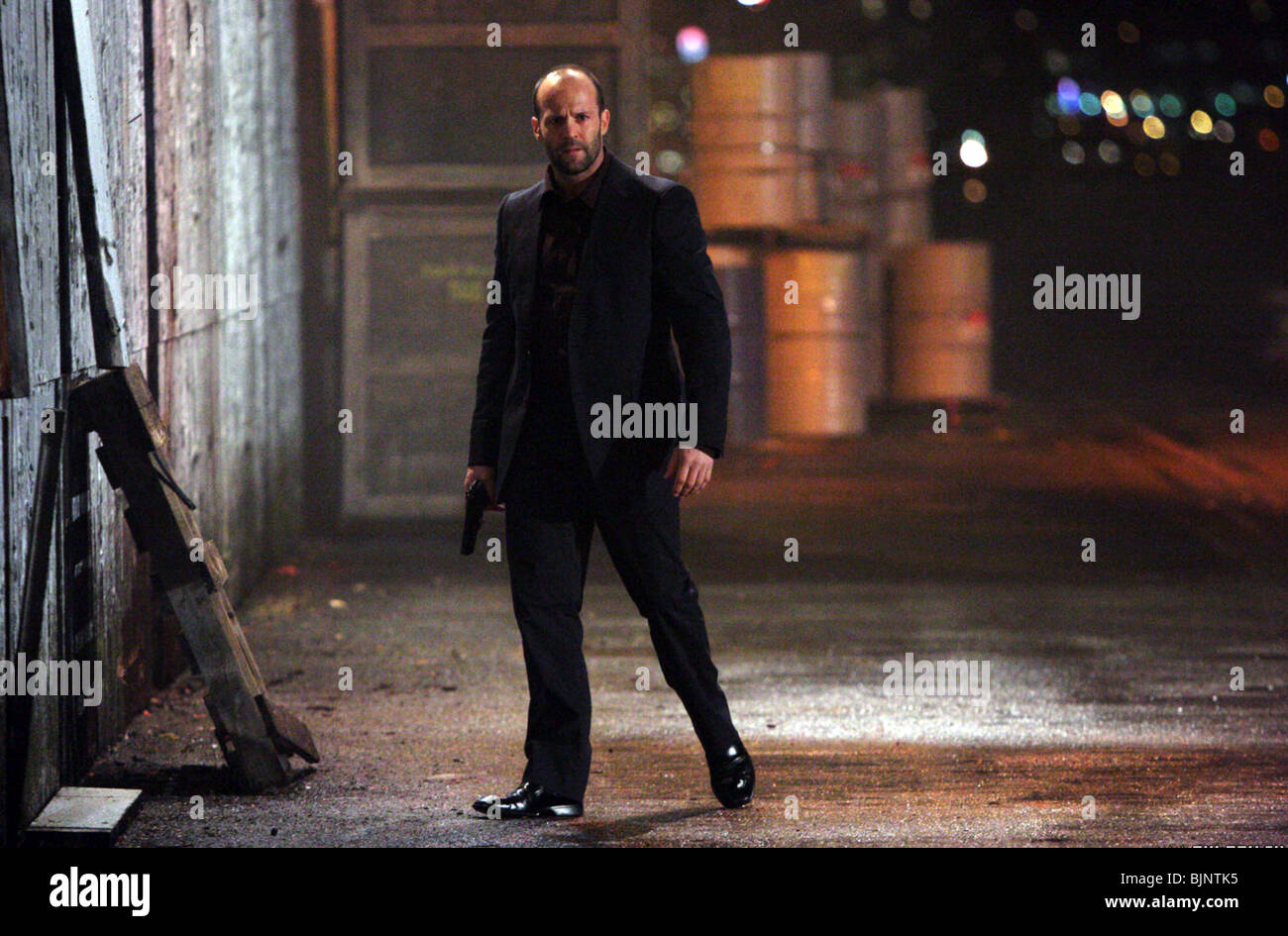 WAR (2007) JASON STRATHAM PHILIP G ATWELL (DIR) WAR7 001 Stock Photo ...